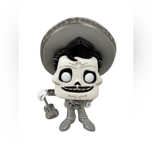Funko | Toys | Funko Pop Ernesto De La Cruz Disney Pixar Coco No Stand ...